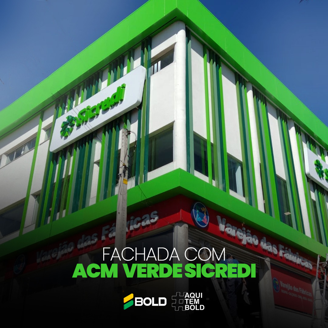 Fachada com ACM Verde - Bold
